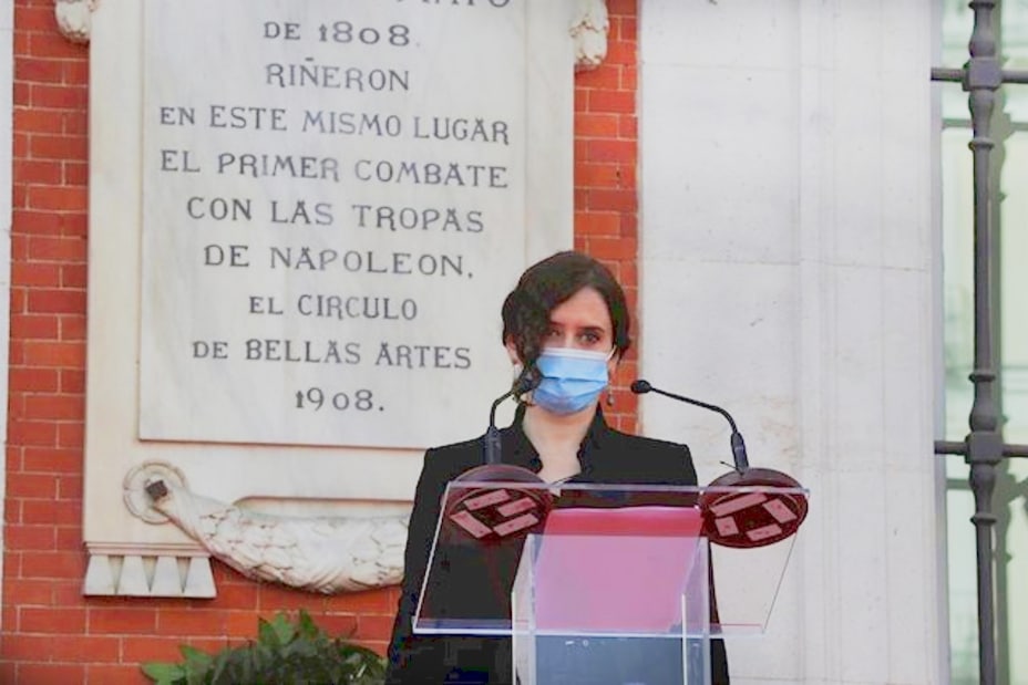 La presidenta de Madrid afirma que Margarita Robles ha sido "una nueva ...