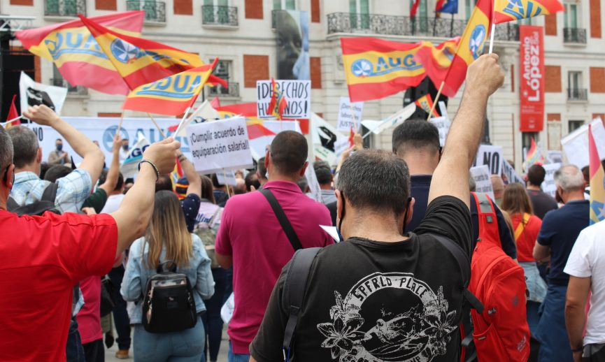 La AUGC reclama 'una jornada laboral digna' que acabe con la ... La AUGC reclama 'una jornada laboral digna' que acabe con la ...