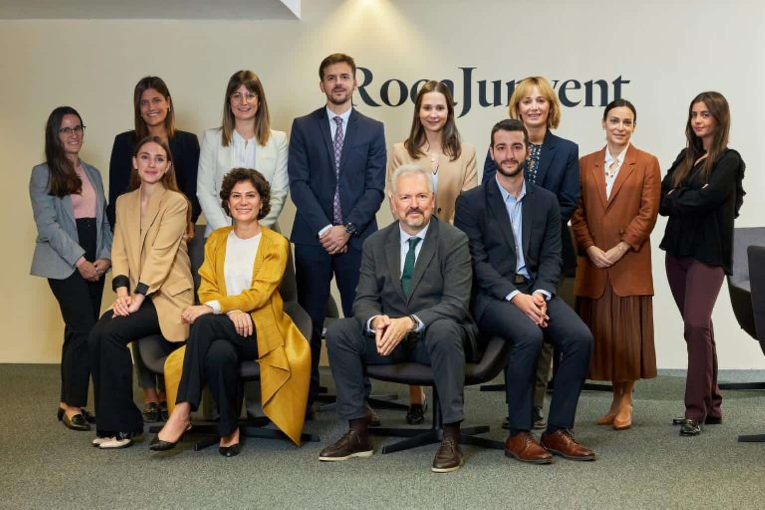 RocaJunyent refuerza su área de Laboral con el fichaje de María José ... RocaJunyent refuerza su área de Laboral con el fichaje de María José ...