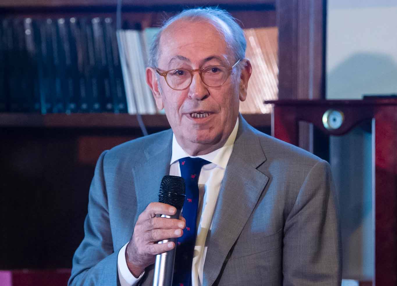 Nicolás Redondo lamenta que "el Gobierno se deje secuestrar por un ...