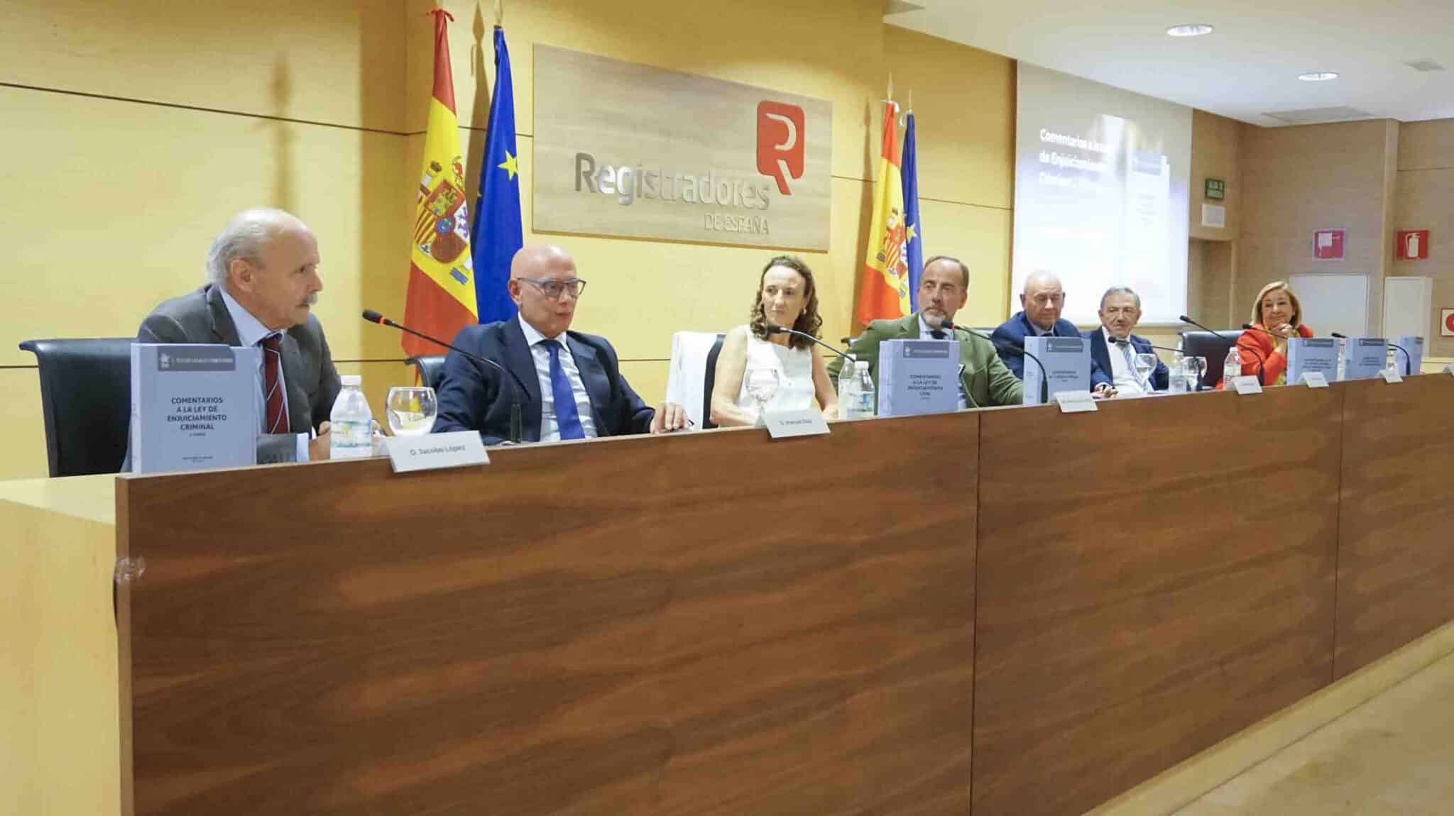 Salvador Vives, CEO del grupo Tirant lo Blanch: "La nueva colección de ...