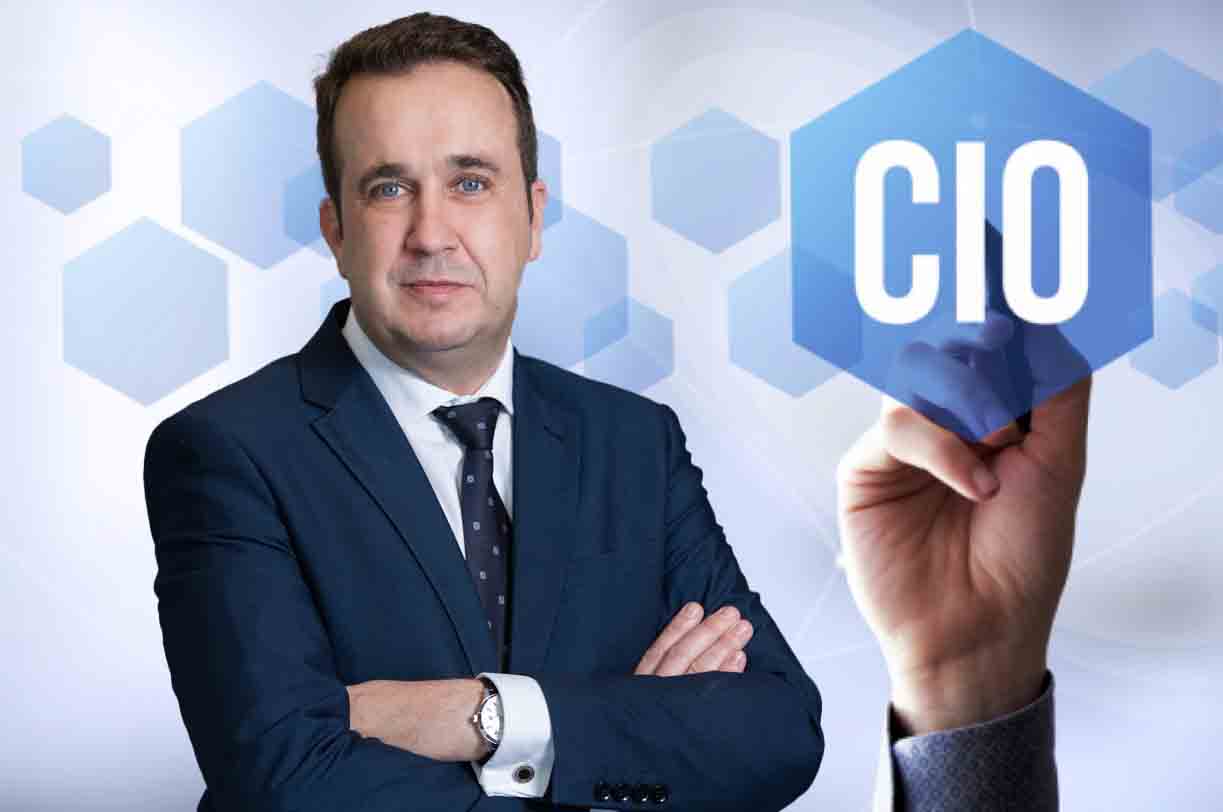 Javier Esteban Guzón, nuevo CIO de ELZABURU, impulsará la ...