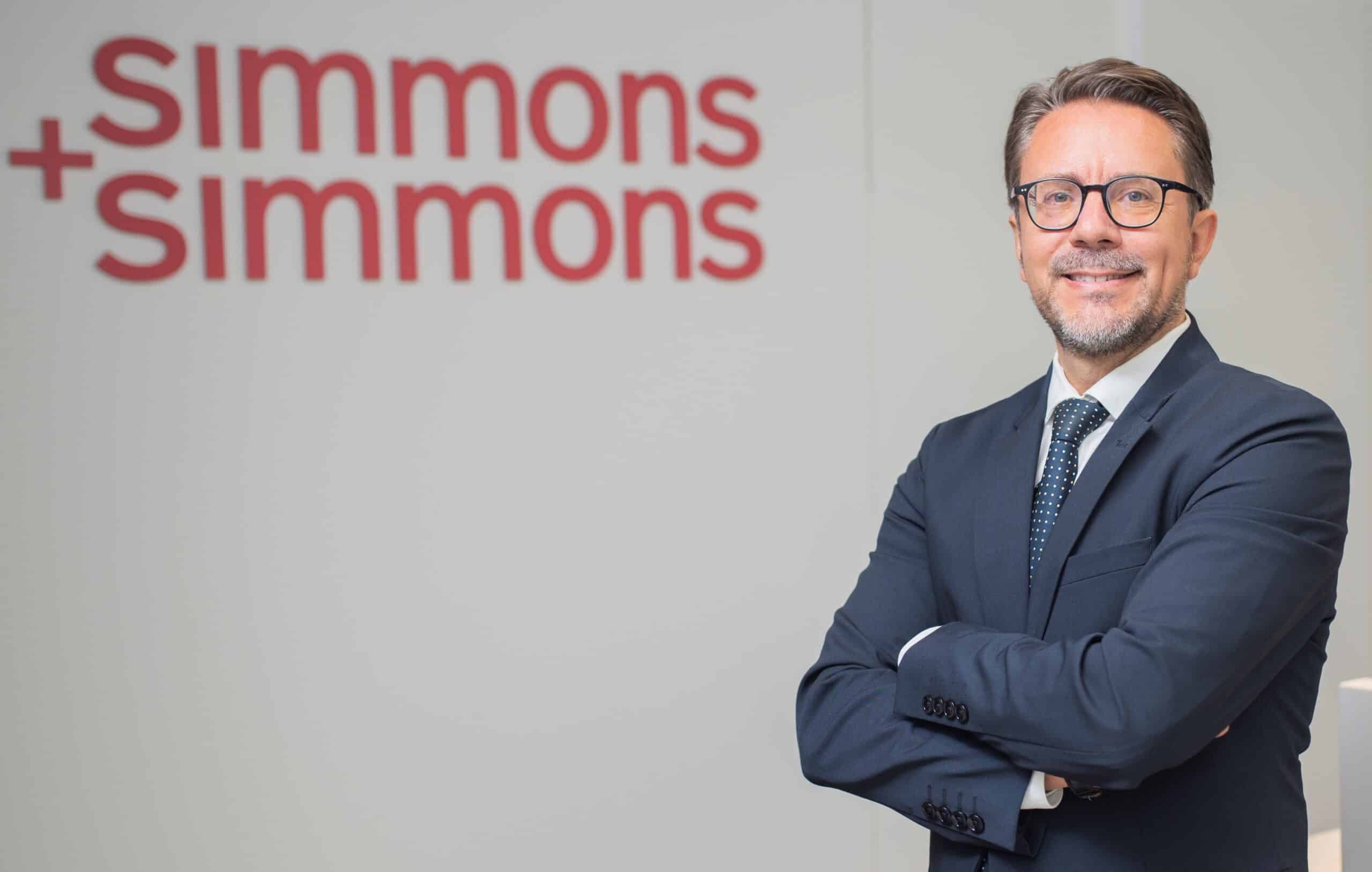 Simmons & Simmons incorpora a Daniel Vázquez para reforzar su área de ...